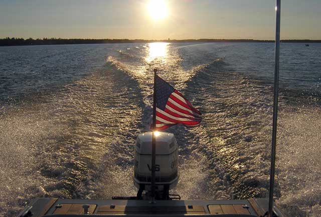 Ski Pylon and Flag pole - CONTINUOUSWAVE